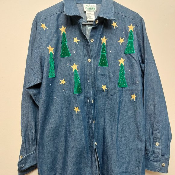 Quacker Factory | Tops | Quacker Factory Chambray Christmas Tree Button ...